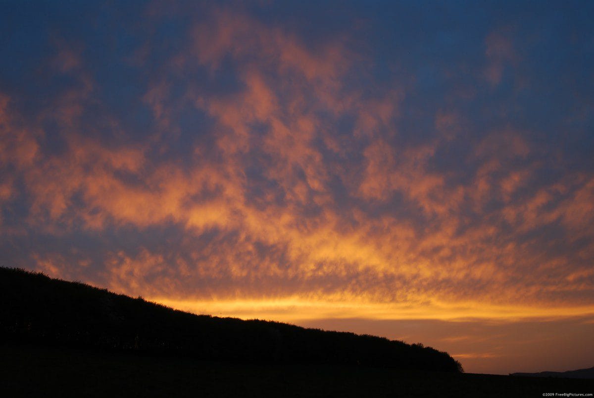 Sky Burst – FREEBigPictures.com